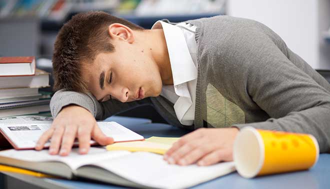 Sei annoiato a scuola? Il prof ti sgama con la tecnologia