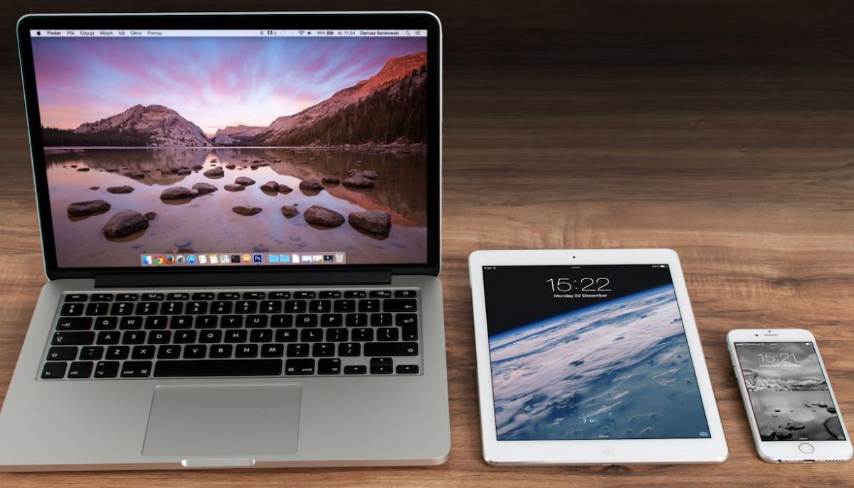 Apple Intelligence arriva in Italia: le funzioni dell'IA disponibili ...