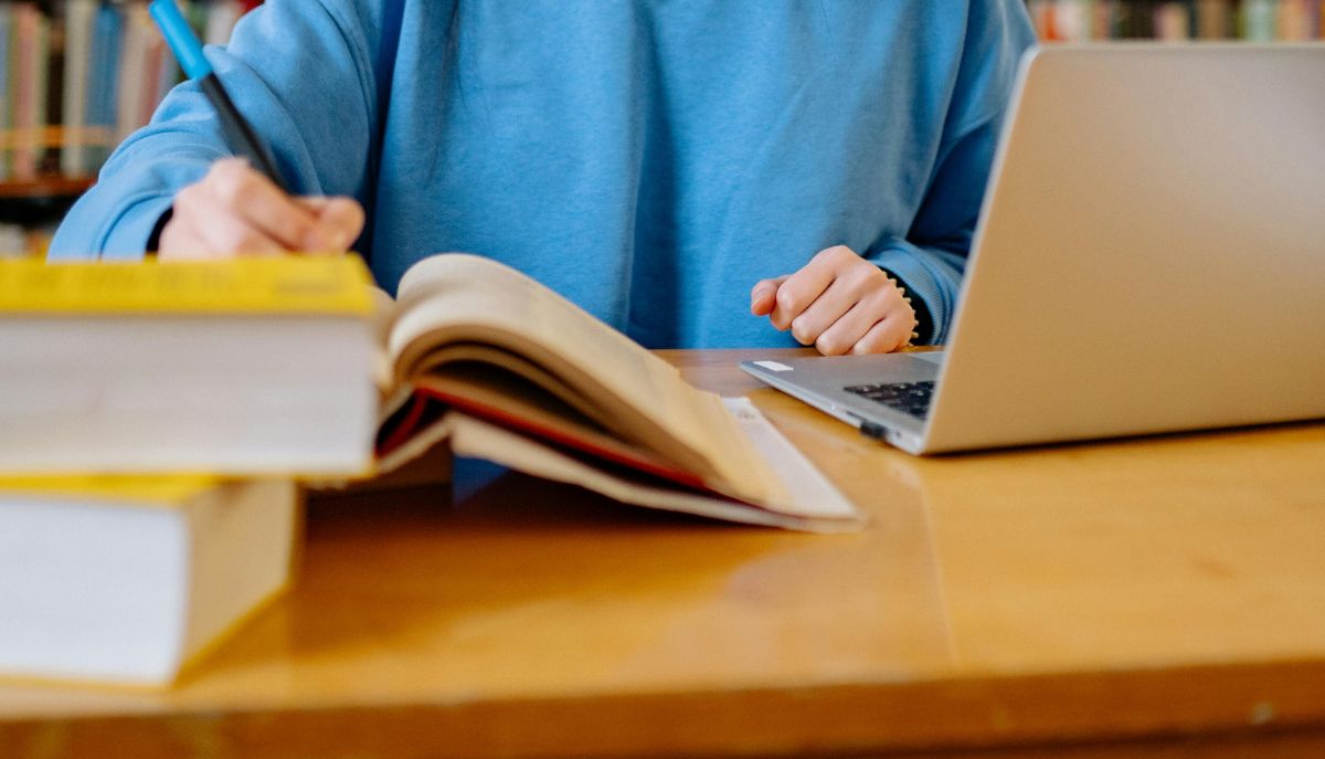 Recuperati quasi 2 milioni di euro di borse di studio universitarie irregolari